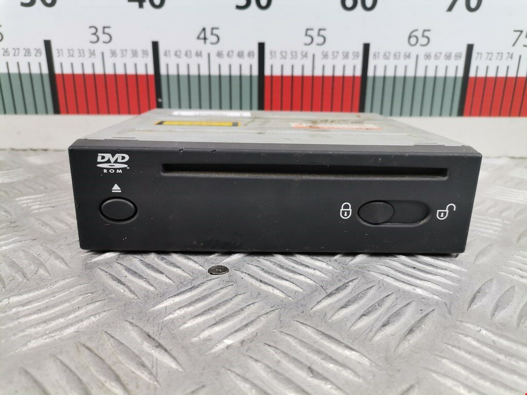 Блок навигации Land Rover Discovery 3 YIB500070 арт. 1101389