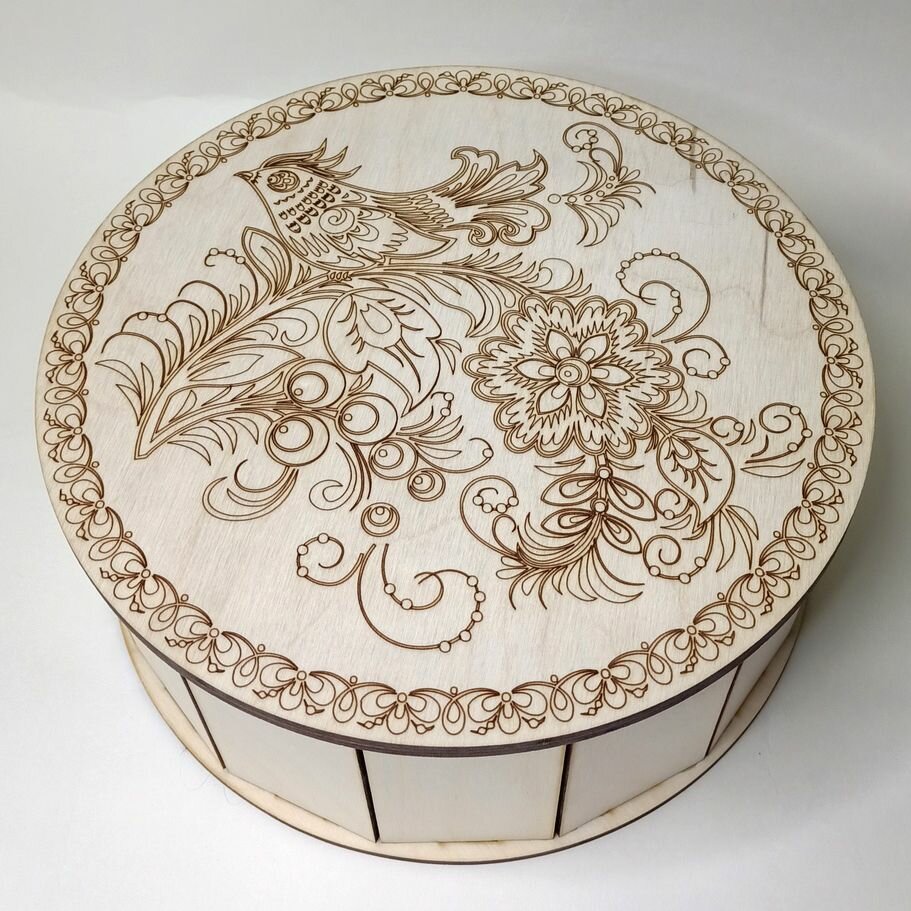 Шкатулка круглая с птичкой