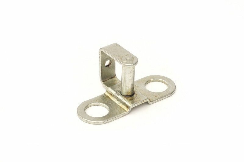 80-6105170-Б Зацеп МТЗ двери кабины ОАО МТЗ оригинальная запчасть МТЗ