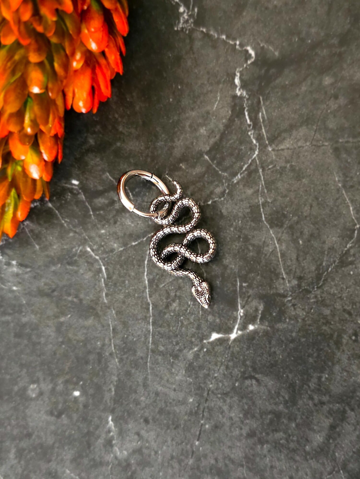 Моносерьга