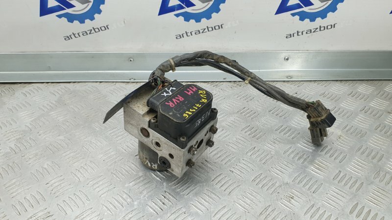 Б/У Блок ABS (насос) Mitsubishi Rvr 1 N23W / Мицубиши Rvr 1 N23W 2.0 4G63T(турбо) 220Л.С 1997