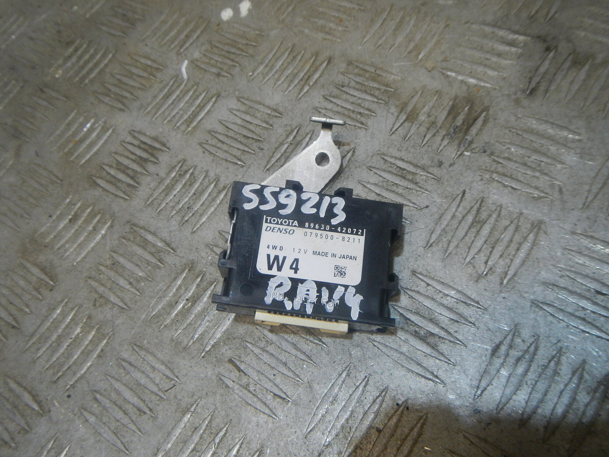 Б/У Блок электронный, Toyota (Тойота)-RAV4 (13-) TOYOTA RAV4 (13-) Без видимых повреждений. 559213 TOYOTA арт. 8963042072