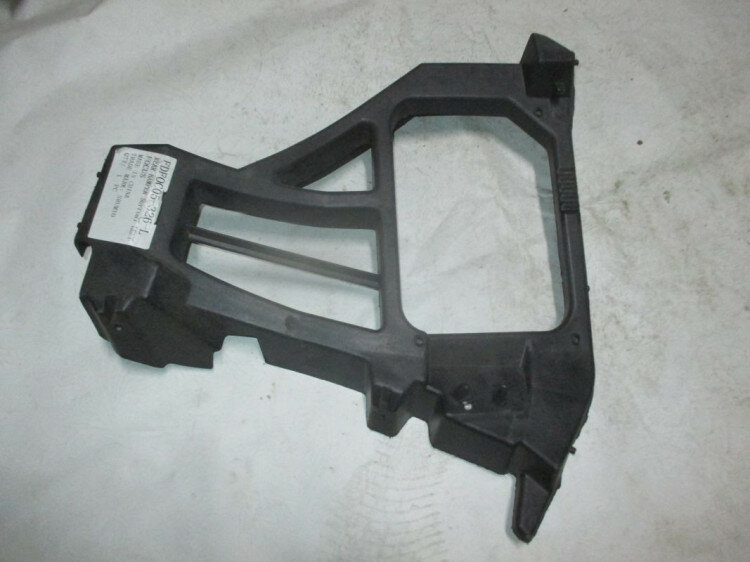 Кронштейн бампера заднего левый 1434189 1325930 FDFOC05326LФорд Фокус 2 и 3 Хэтчбек, - Feituo