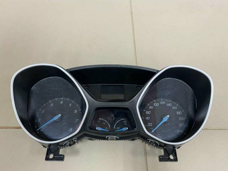 Панель приборов Ford Focus 3 2011 кат.номер: 1909785 1940147