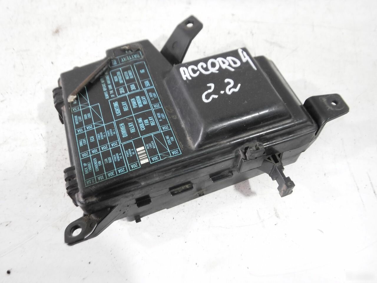 Блок предохранителей Honda Accord IV (1989—1993) 38250SM5F01