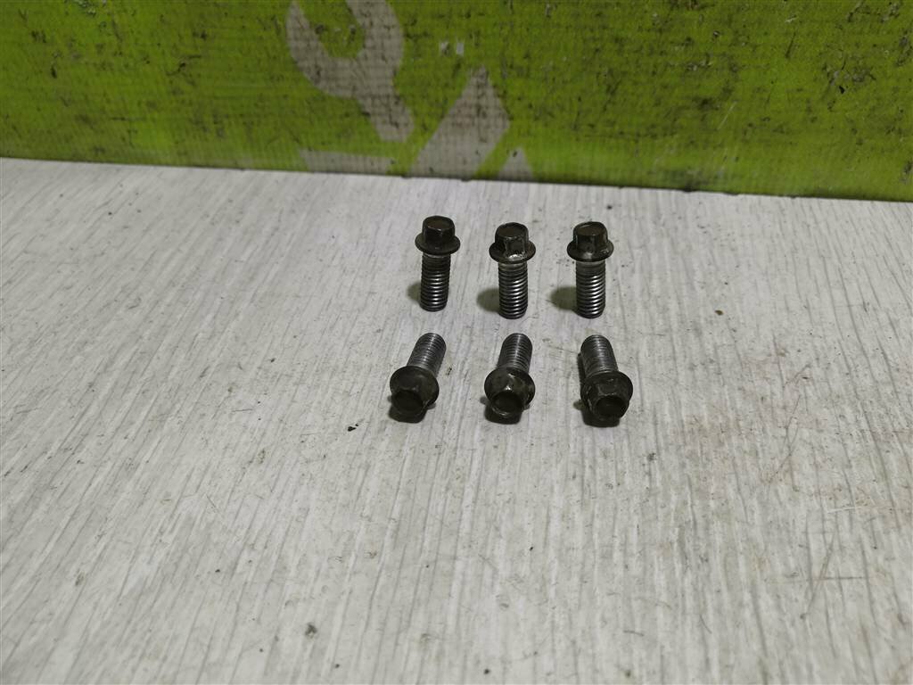 Болт LADA Granta 2011+