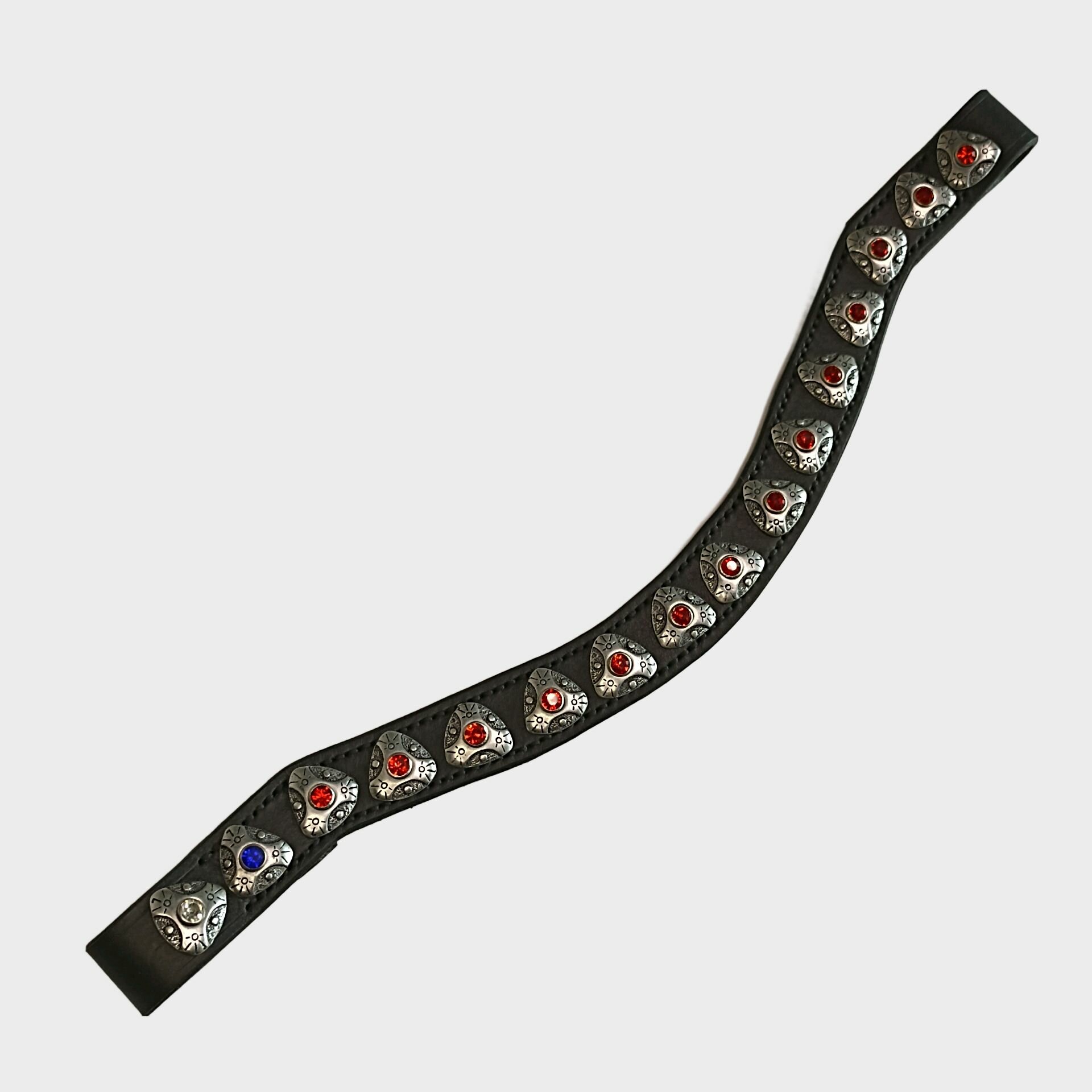 Налобный ремень для уздечки со стразами. Черный кожаный налобник для лошади флаг России + красные стразы