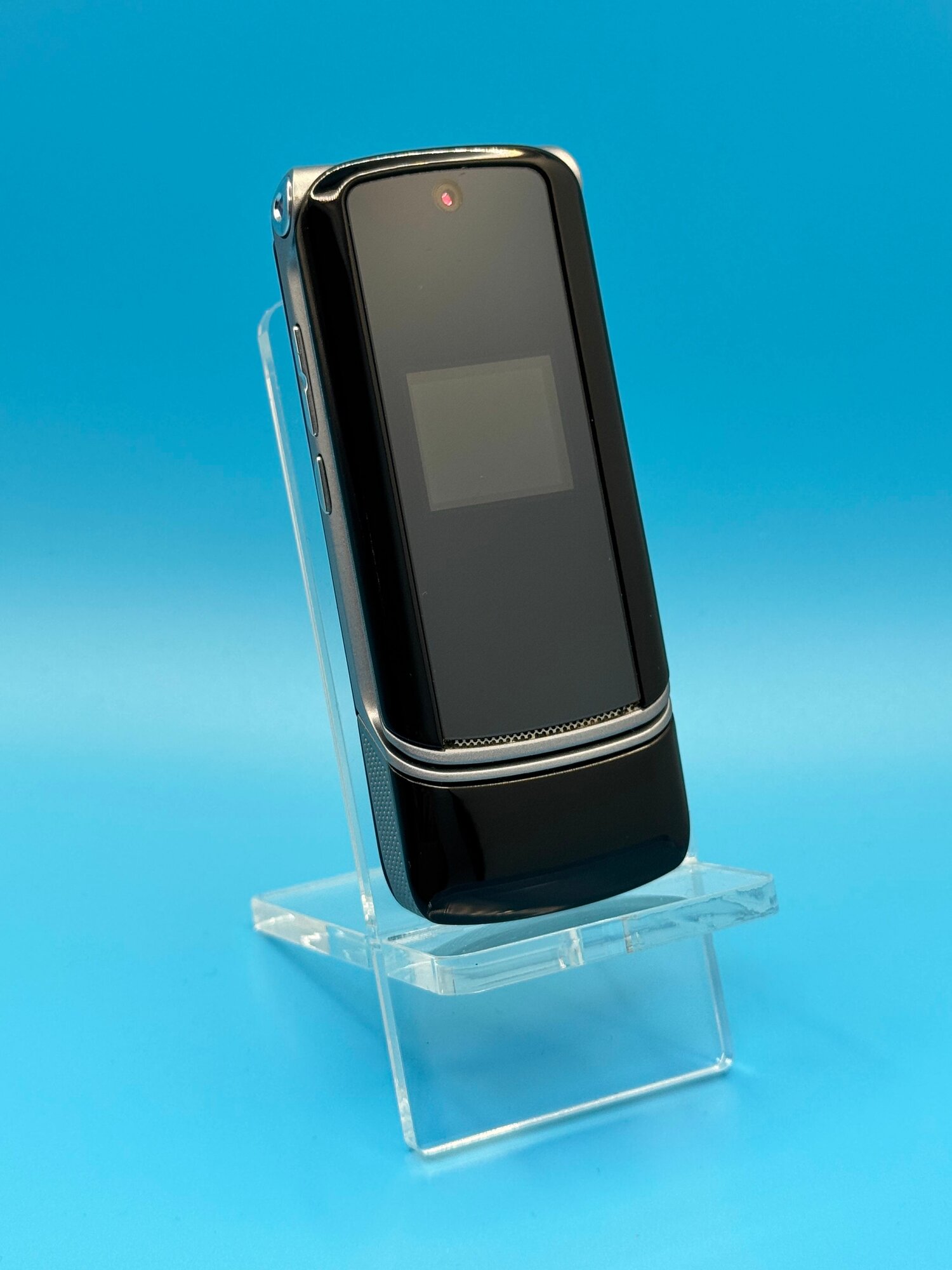 Мобильный телефон Motorola KRZR K1