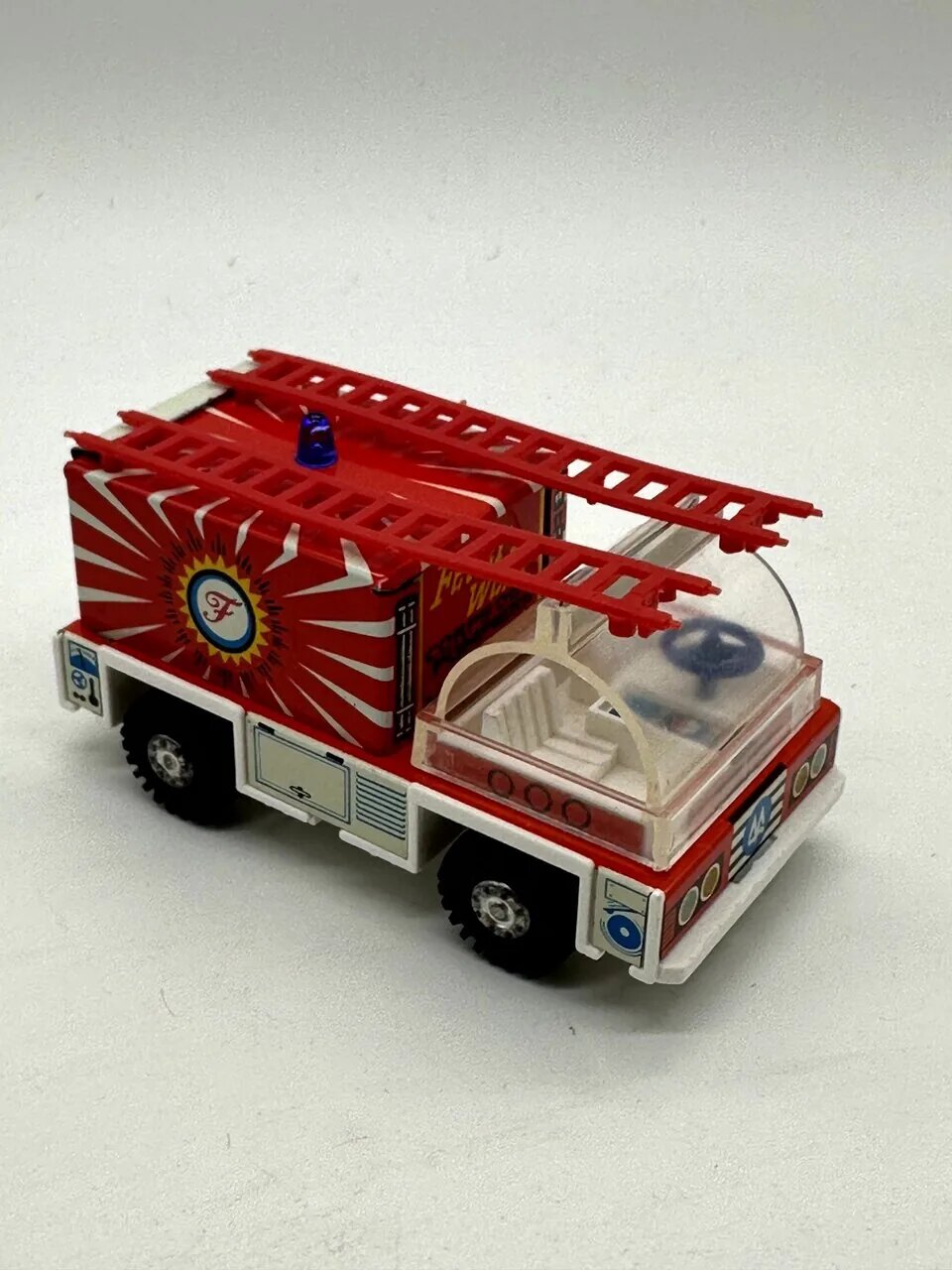 Игрушка Пожарная машина гдр 1980 винтажная