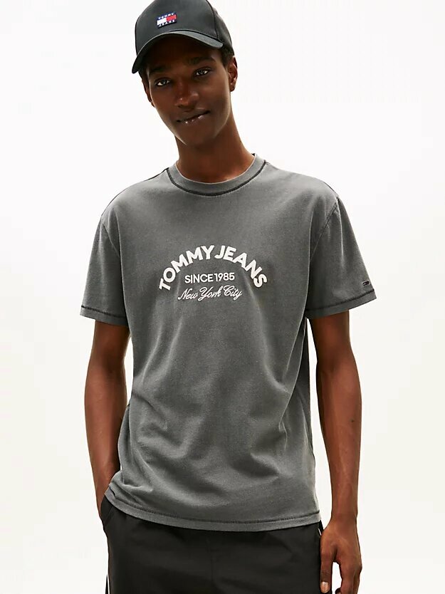 Футболка Tommy Jeans