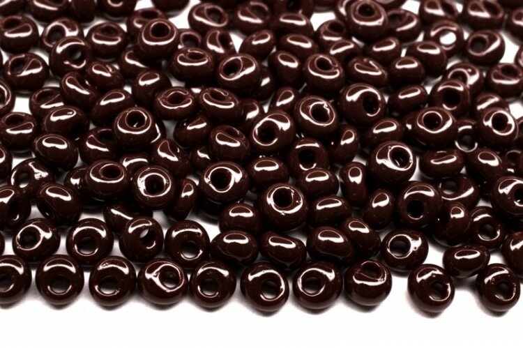 Бисер японский TOHO Magatama 3мм #0046 коричневый, непрозрачный, 5 грамм