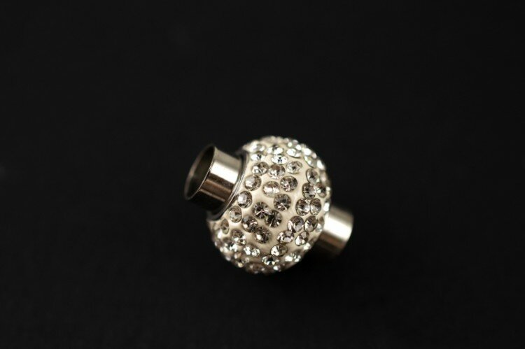 Замок-концевик магнитный со стразами 18х16мм, внутренний диаметр 6мм, цвет белый, полимерная глина/хирургическая сталь, 10-107, 1шт