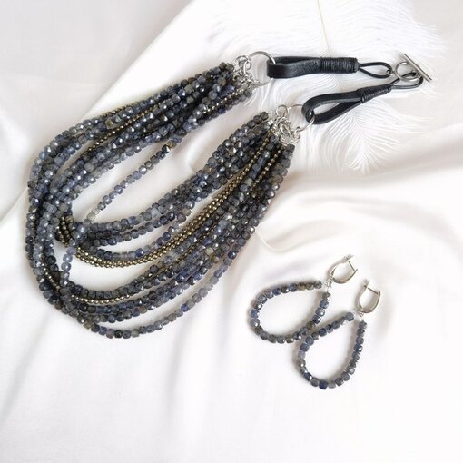 Комплект бижутерии: серьги, колье, иолит