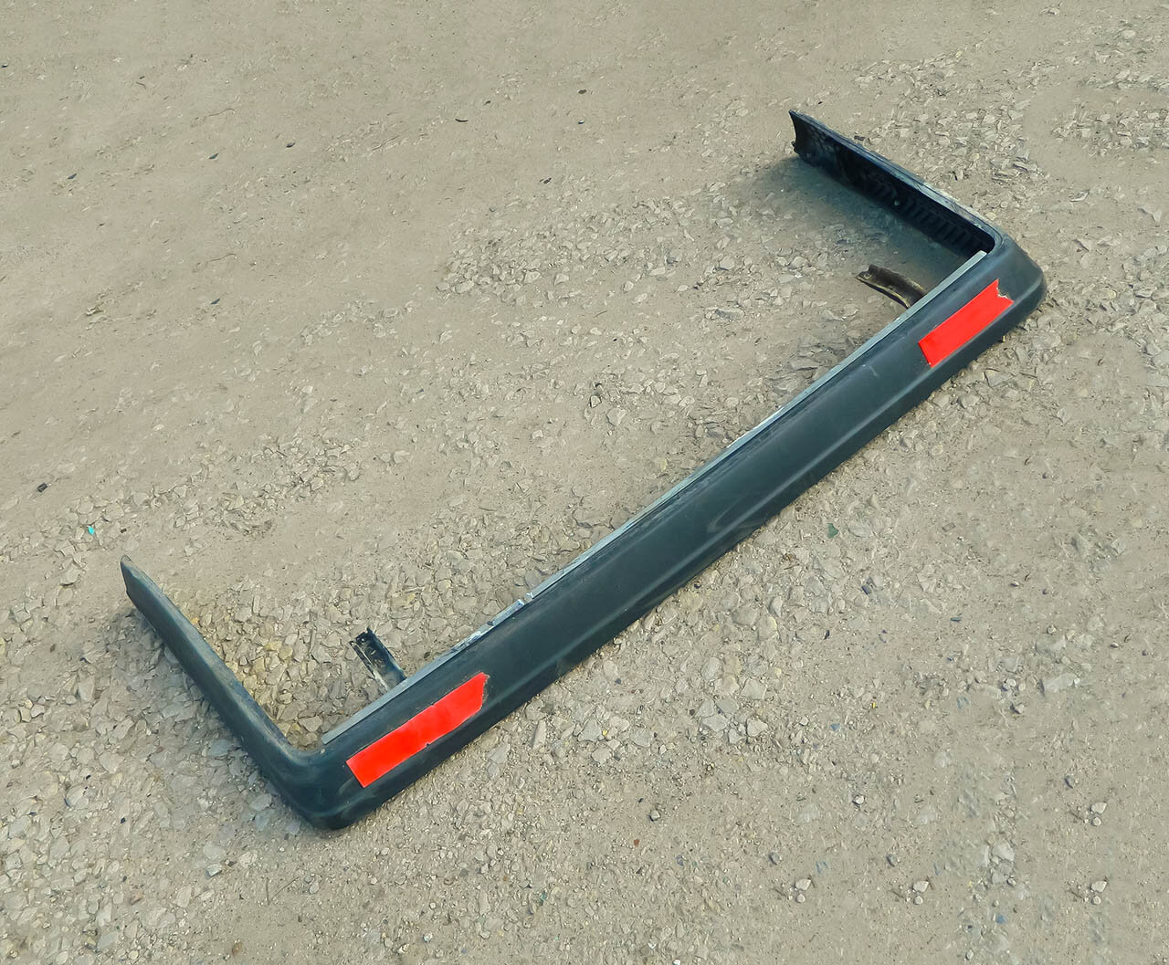 Бампер задний Audi 100 C3 44 кузов (недочеты)