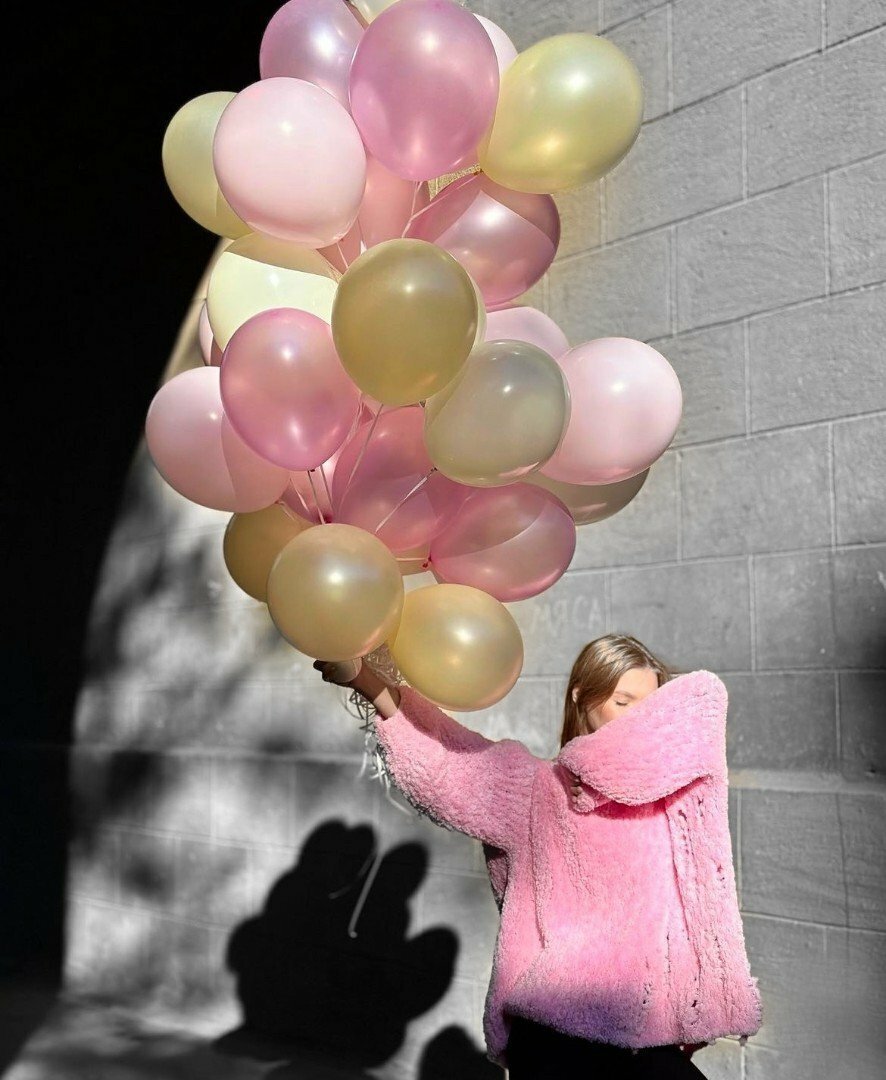 Связка из 30 нежных шаров с гелием