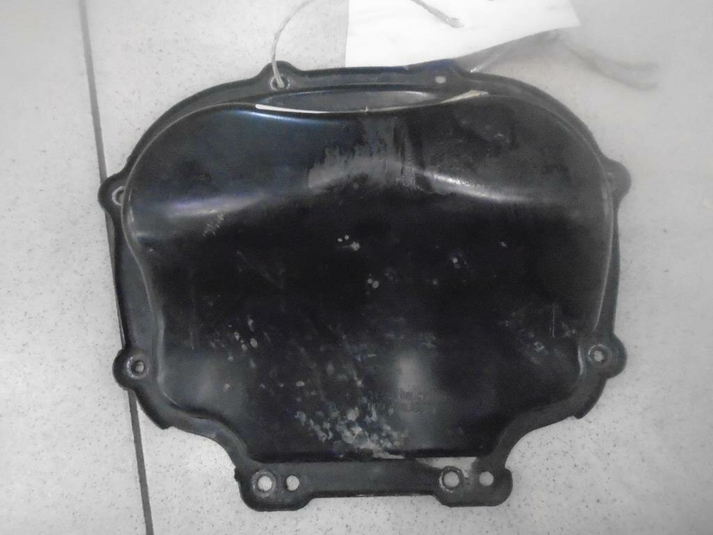 Крышка двигателя от Audi A6 C6 2004-2011