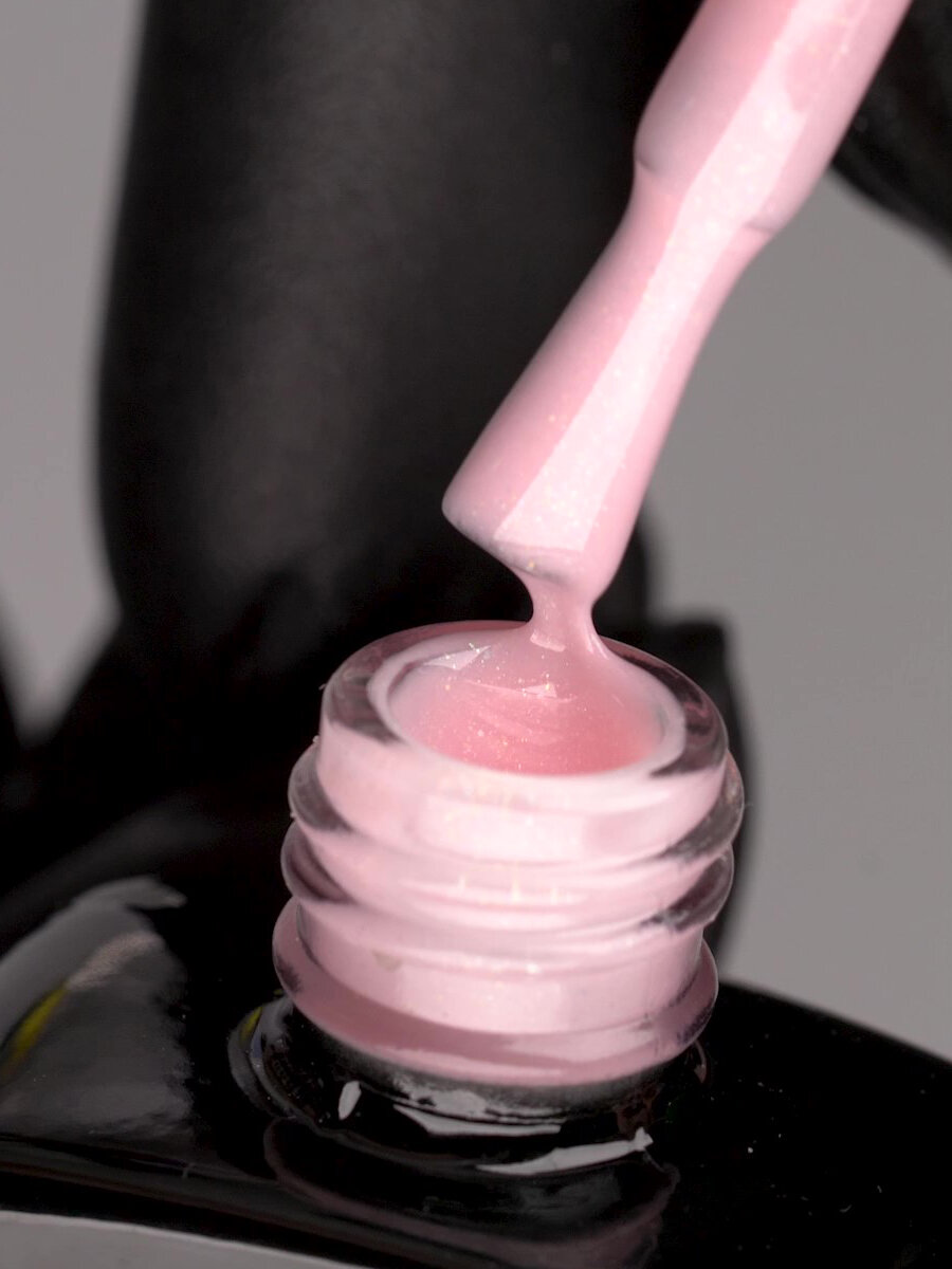 Nail Club professional Камуфлирующее базовое покрытие для ногтей GUMMY BASE Expensive, 13 мл.