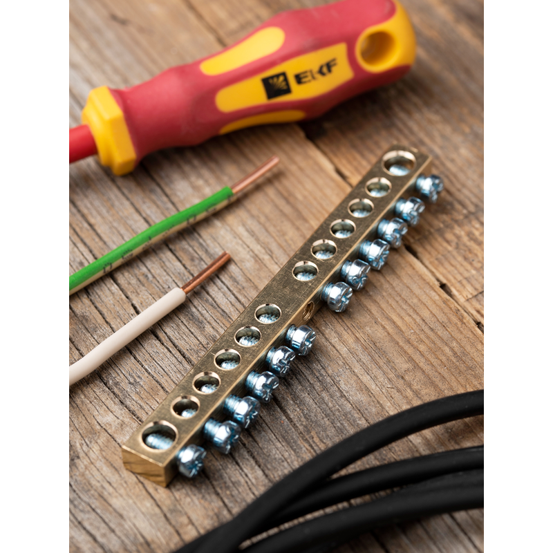 Шина PEN земля-ноль ШНИ 6х9 12-отверстий крепеж по центру латунь EKF PROxima