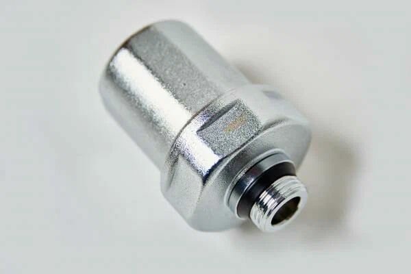 Компенсатор гидроударов никелированный 1/2 TIM WHS1002