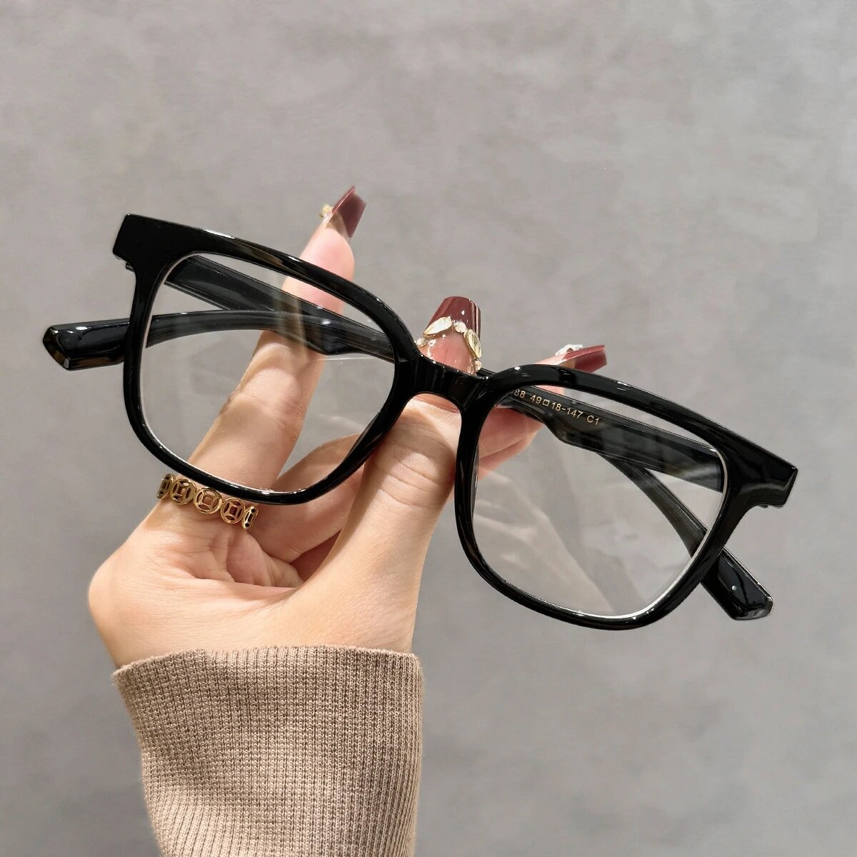 YIMARUILI Ретро очки, оправа Bright Black