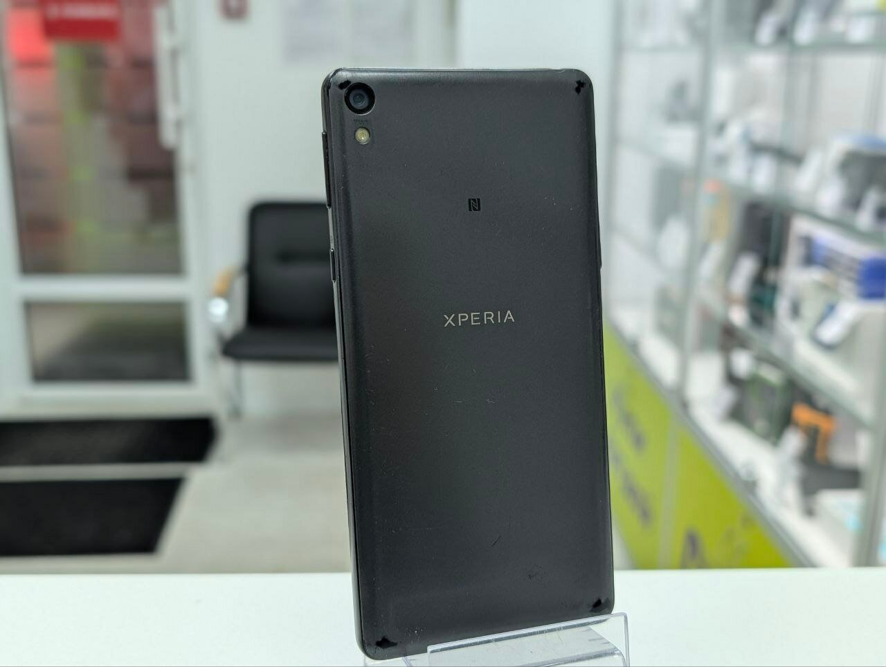 Смартфон Sony Xperia E5 5" 16Gb черный