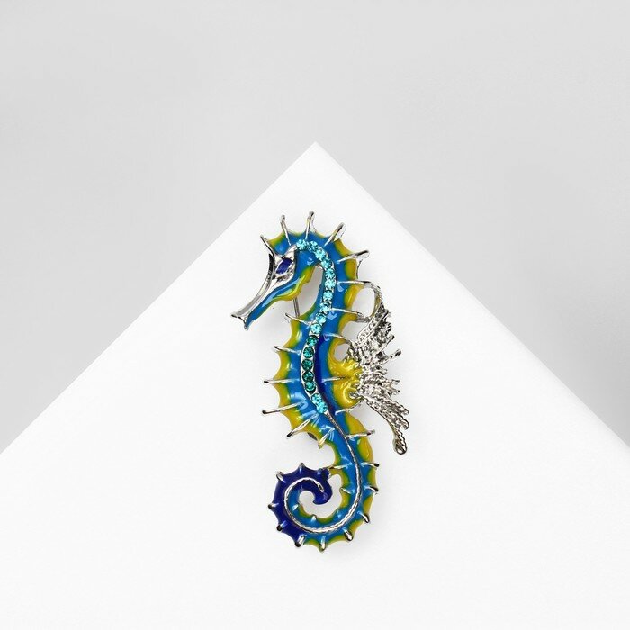 Брошь, стразы