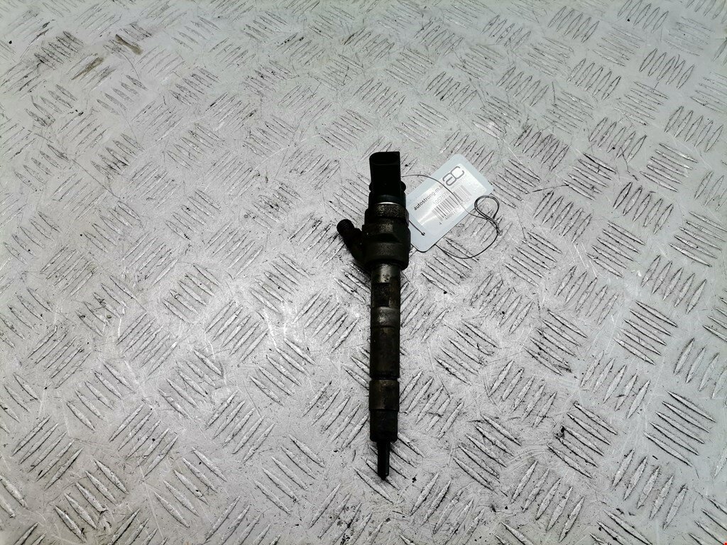 Форсунка дизельная электрическая BMW 1-Series (E81/E82/E87/E88) 13537798446 арт. 1057578