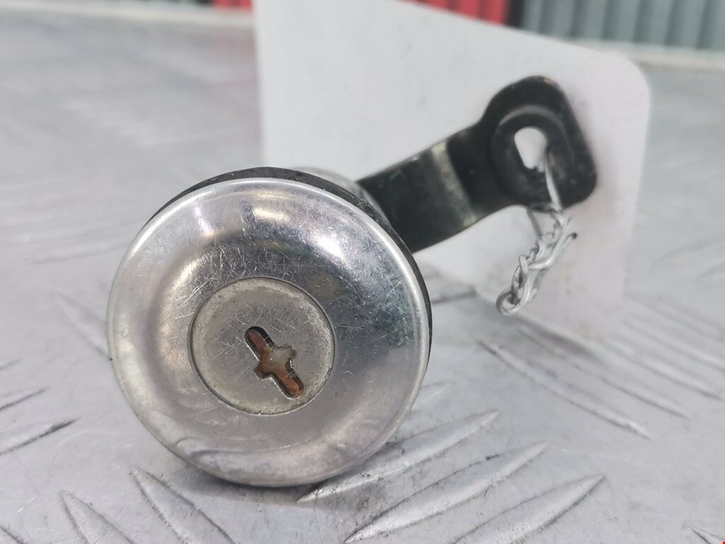 Личинка дверного замка Citroen Berlingo 1 9170CW арт. 2152679