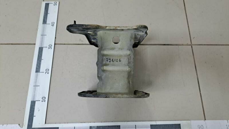 Кронштейн усилителя переднего бампера Chevrolet Captiva C100 2006-2011 кат.номер: 94551357