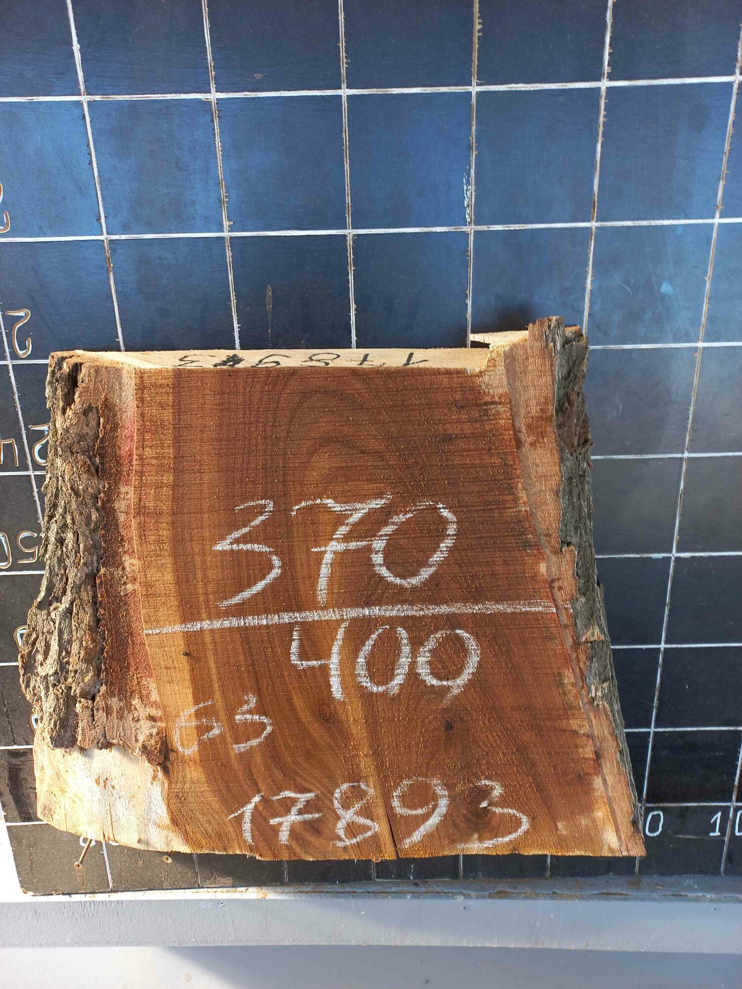 Слэб из натурального дерева Карагач №17893, 6*37*40 см, доклес