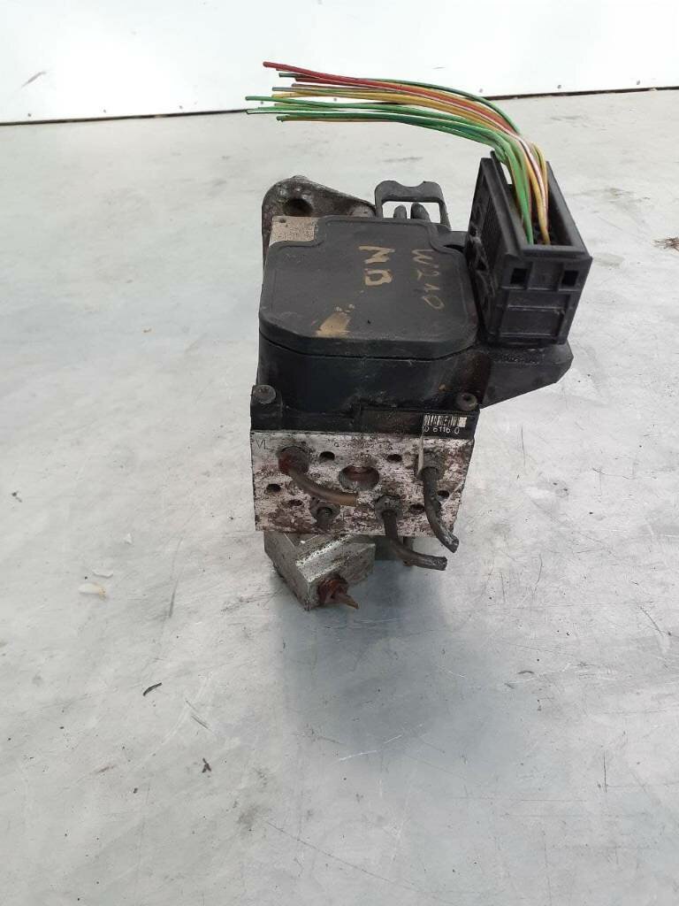 Блок ABS Mercedes-Benz E W210 рест. 2000 0265202436