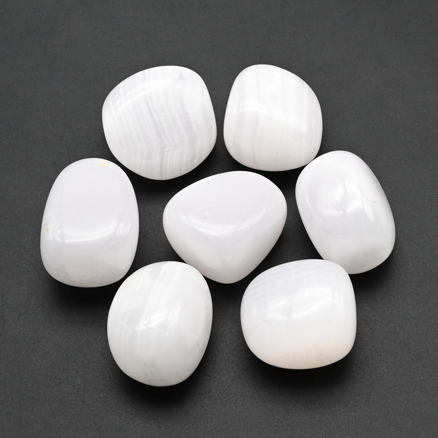 Минерал кальцит розовый 29*21*19мм, 20-24г (K) .