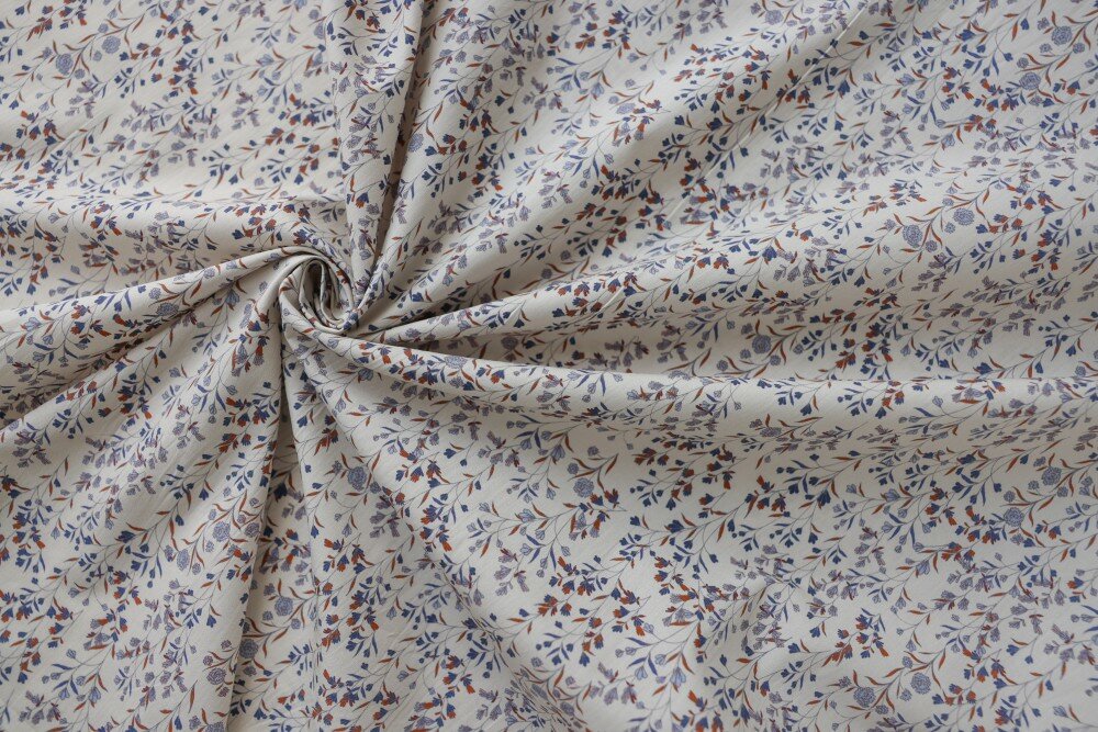 Ткань поплин светло-бежевый в мелкий цветочек, ширина 1.52 м