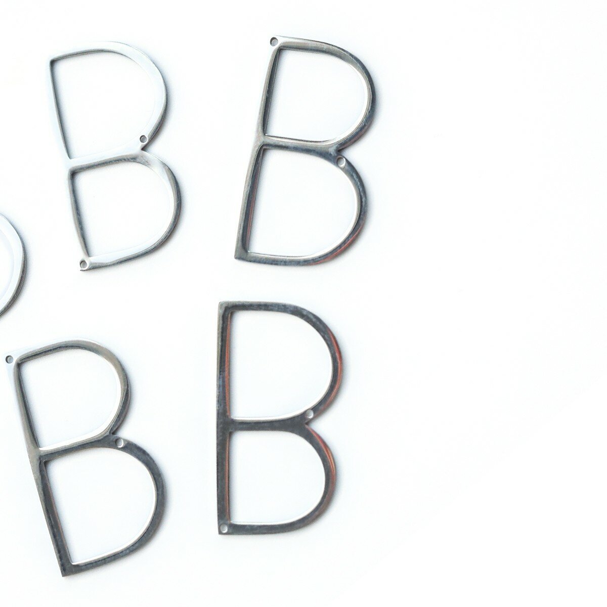 Коннектор/подвеска буква B (3 шт), английский (латинский) алфавит, нержавеющая сталь