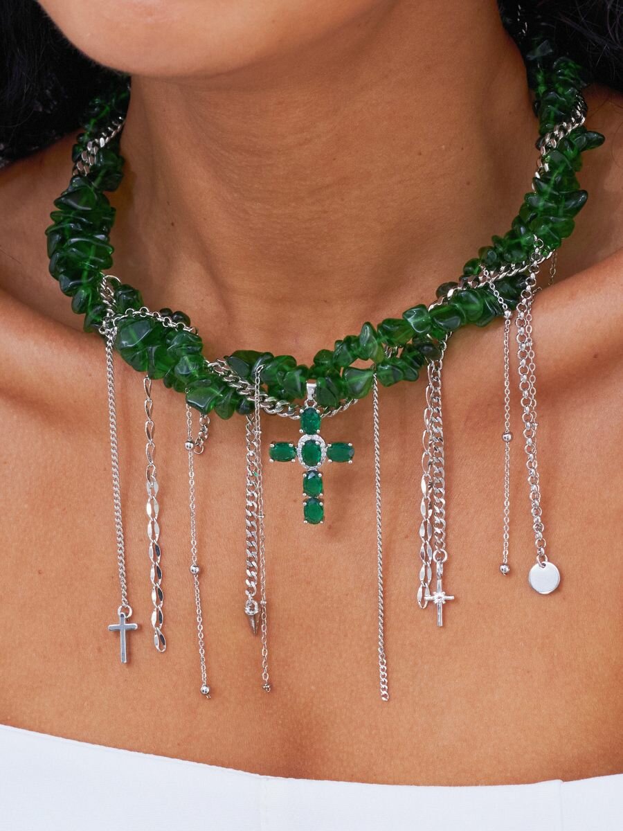 Колье, стекло, кварц синтетический