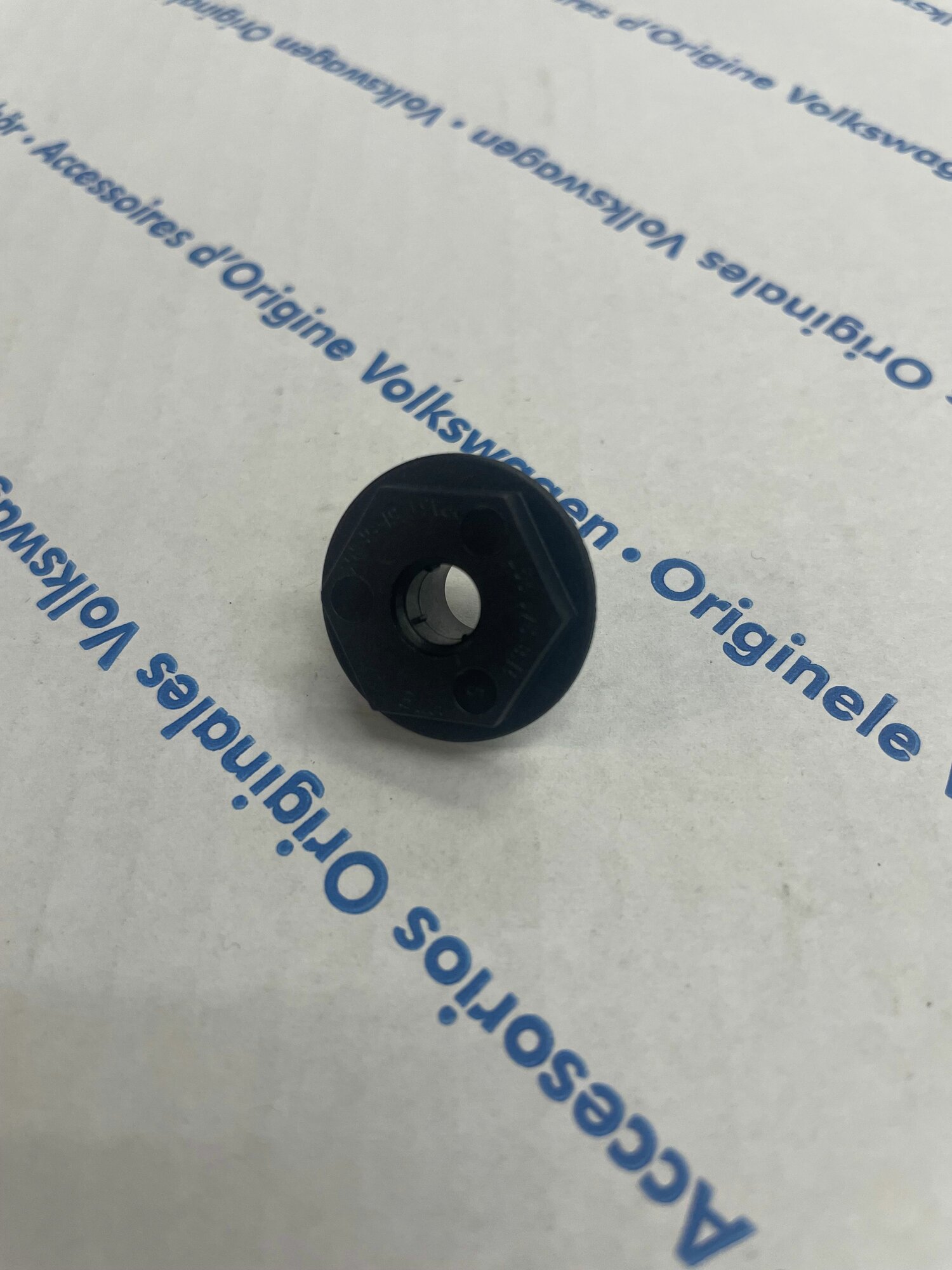 1K8941297 VAG Крепеж фары для VAG