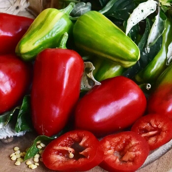 Коллекционные семена перца сладкого F1 Полосатый леденец