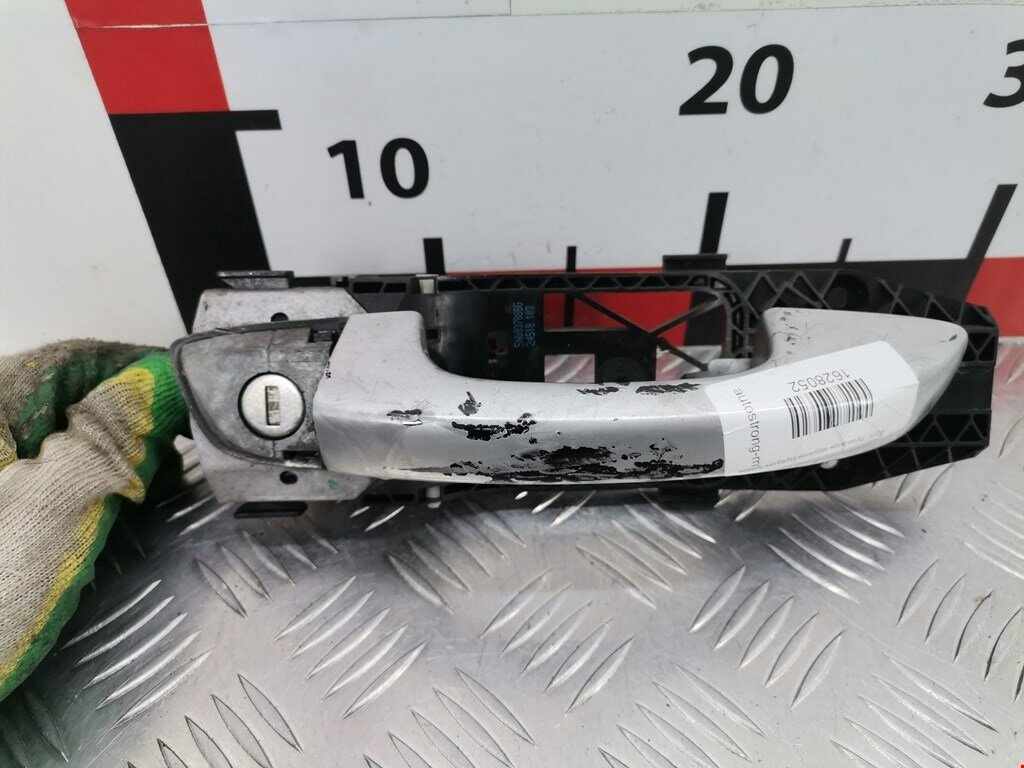 Ручка двери наружная передняя правая Volkswagen Golf 6 1K8837206F арт. 1628052