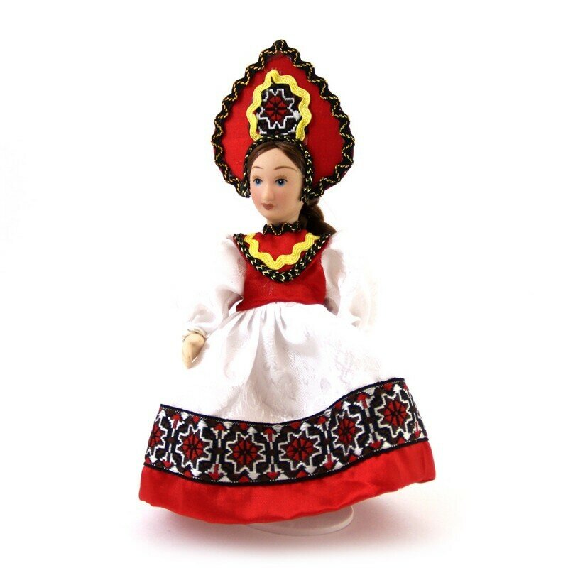 Кукла в народном костюме
