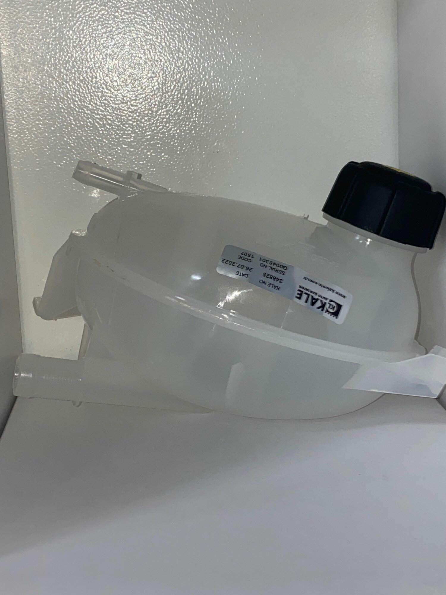 Бачок расширительный KALE Рено Kaptur Logan 2 Sandero 2 Lada X-Ray с крышкой