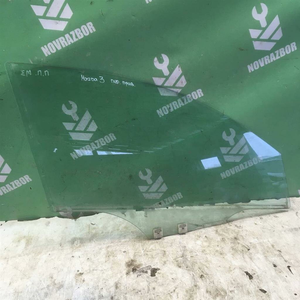 Стекло двери передней правой Mazda Mazda 3 BK 02-09