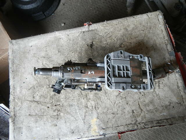 Б/У Колонка рулевая, Audi (Ауди)-A4 (B5) (94-00) AUDI A4 (B5) (94-00) хорошая 84088 VAG арт. 8D0419502