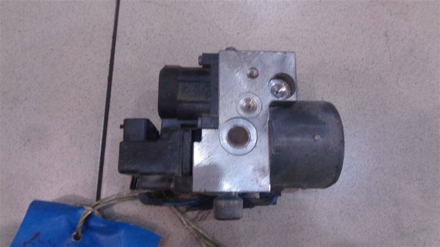 Блок ABS от Nissan Cube Z10 1998-2002