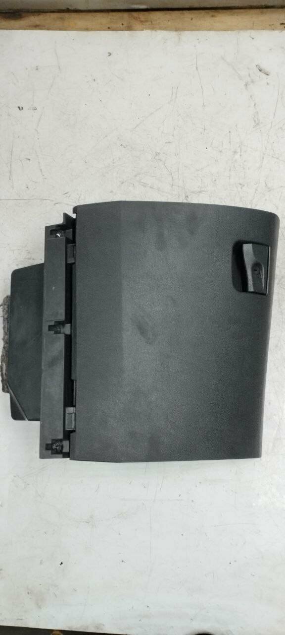 Бардачок Nissan Teana J32 (2008 - 2014)