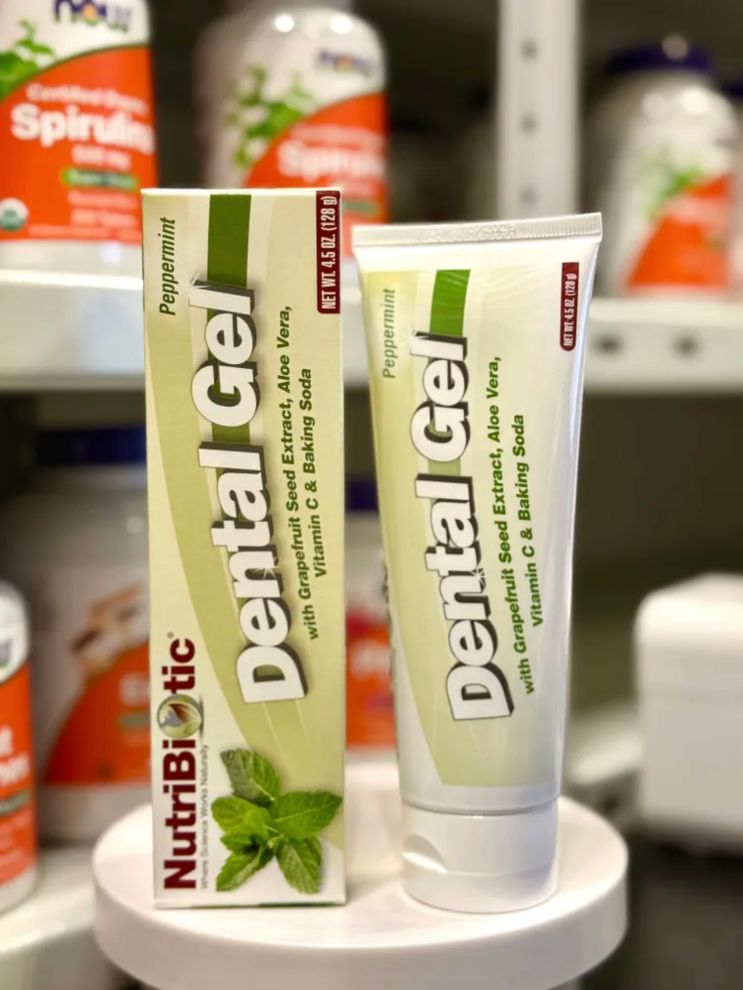 NutriBiotic Dental Gel, гель для зубов, по-настоящему отбеливающий, с гаультерией 128 грамм