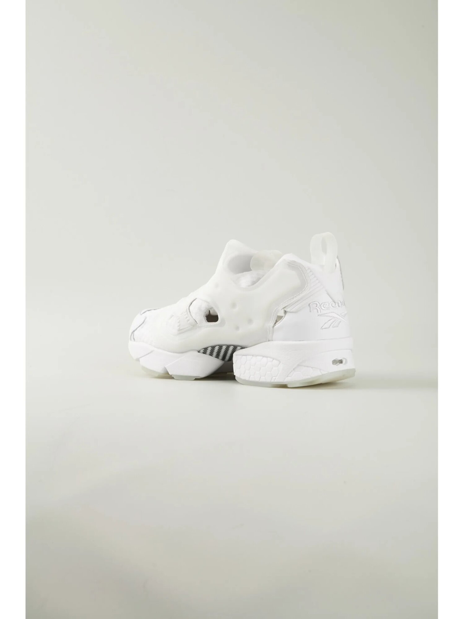 Туфли Reebok 'Instapump', размер 7,5 US, бежевый/белый — фото 1