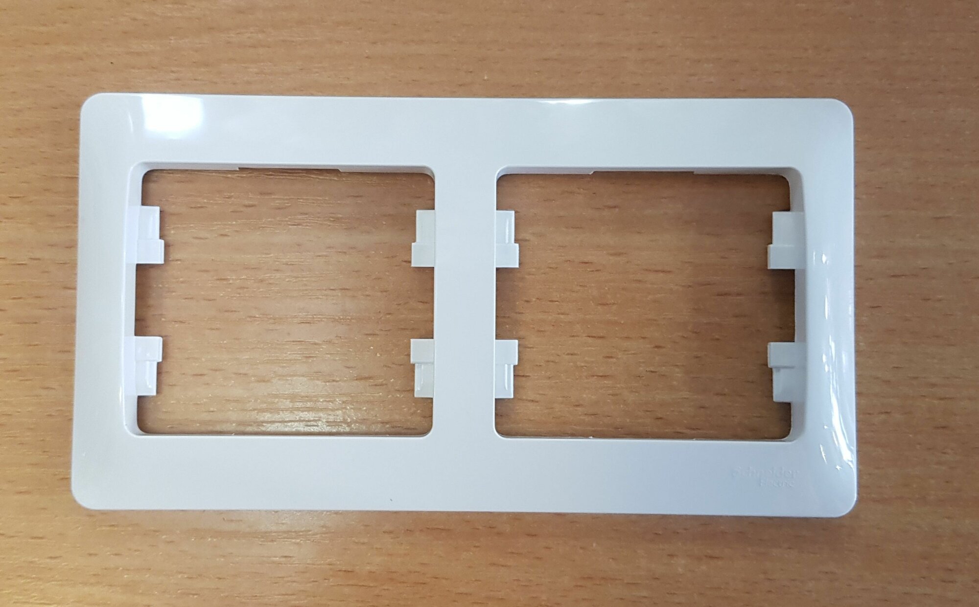 Рамка 000102 "Schneider Electric Glossa" двухместная, горизонтальная, цвет белый