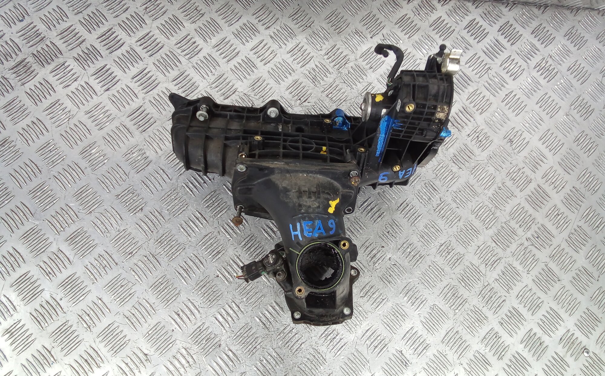 Впускной коллектор дизельный MERCEDES BENZ C-CLASS W204