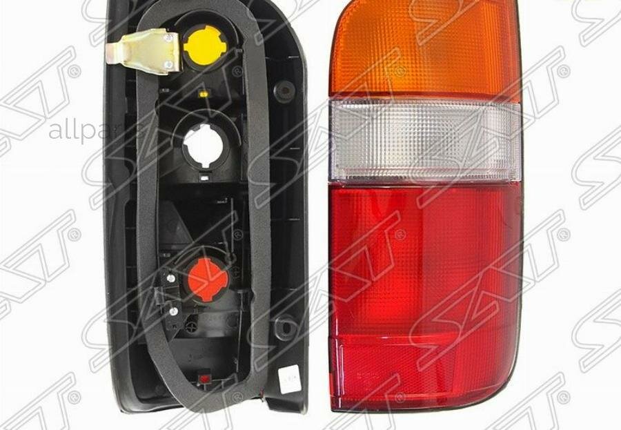 SAT ST-212-1951R Фонарь задний Toyota Hiace 89-04 (Справа)