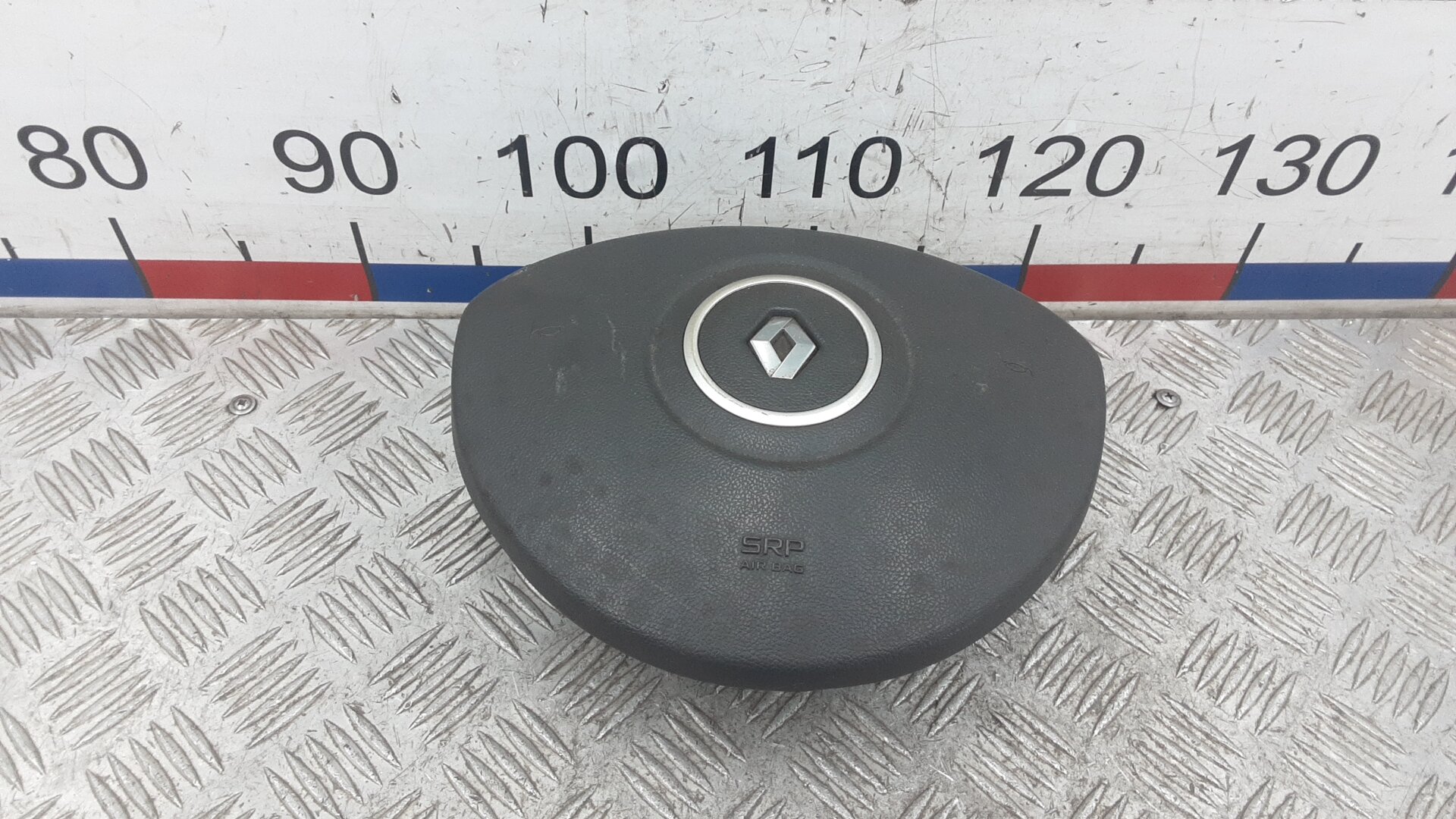 Подушка безопасности водителя RENAULT CLIO 3